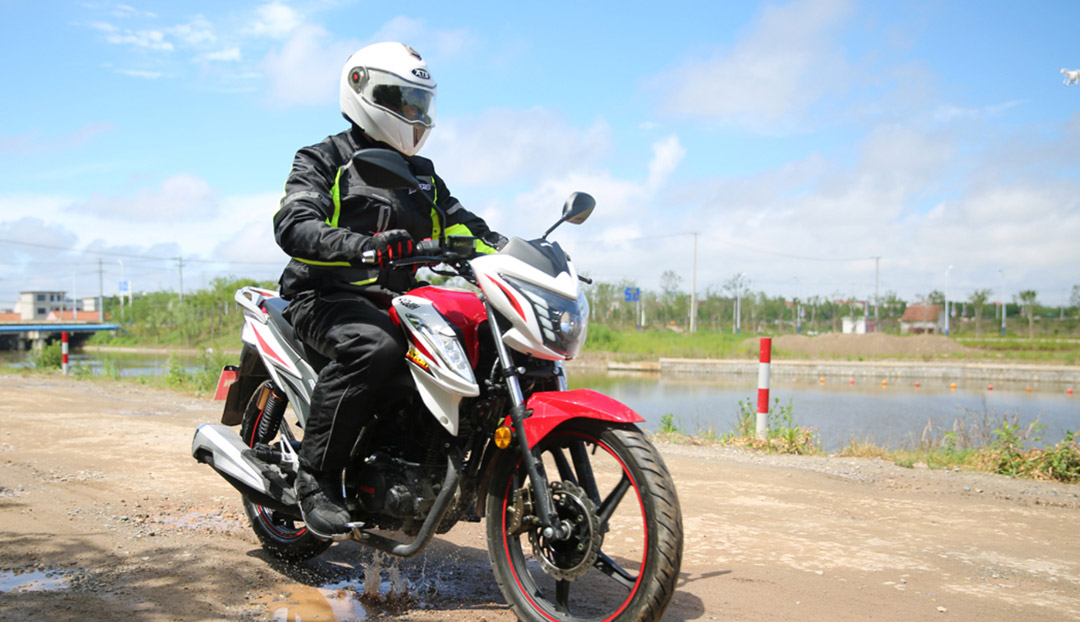 SAFE DRIVE BASIC SAFETY RULES - Guangzhou Haojin Motorcycle Co., Ltd.